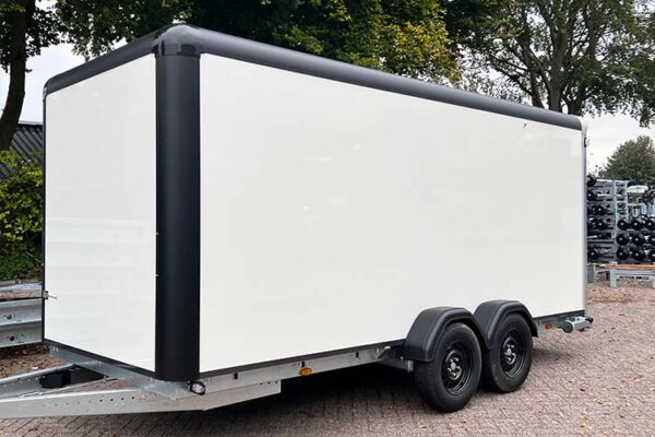 Composite Sandwich Panel Manufacturer